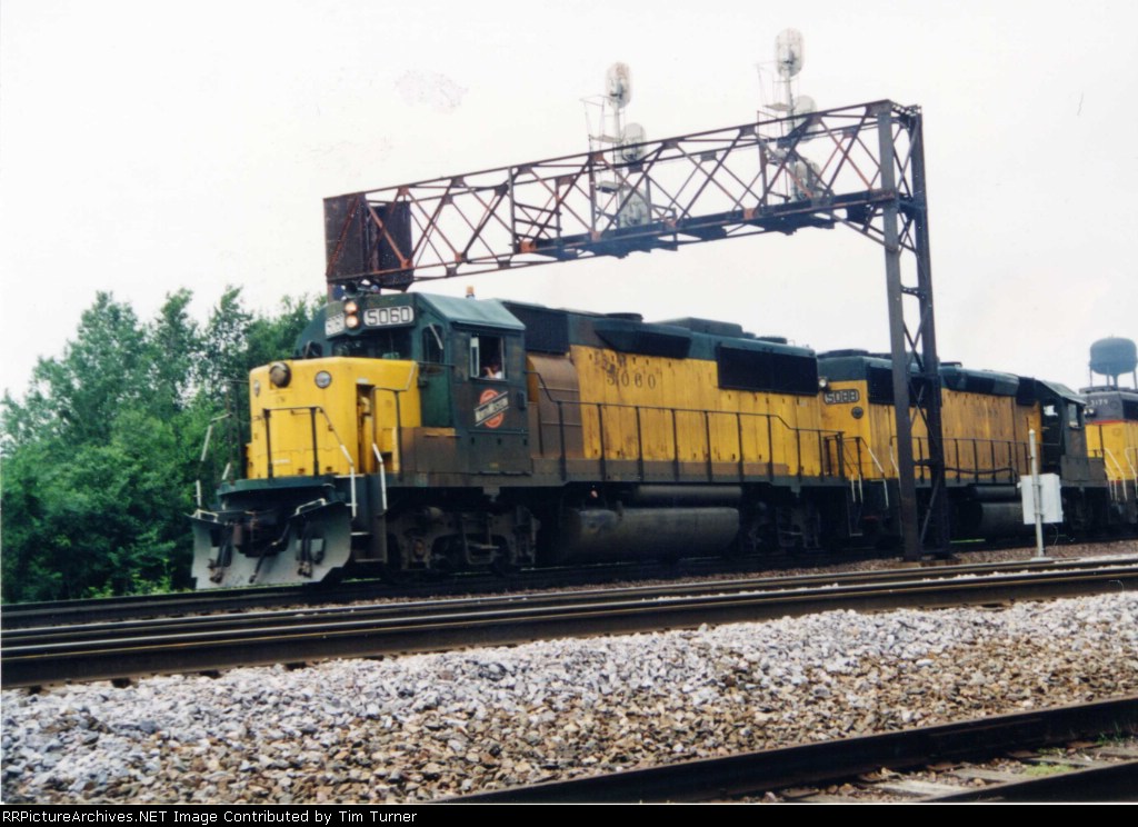 CNW 5060 and 5088